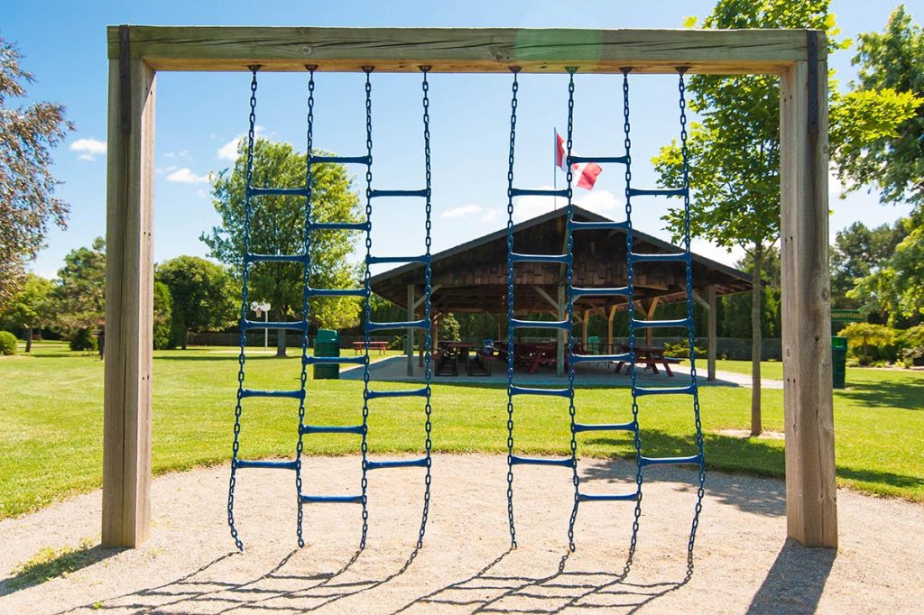 Picnic & Play Area – Greenview Park & Zoo Morpeth, Chatham-Kent Ontario